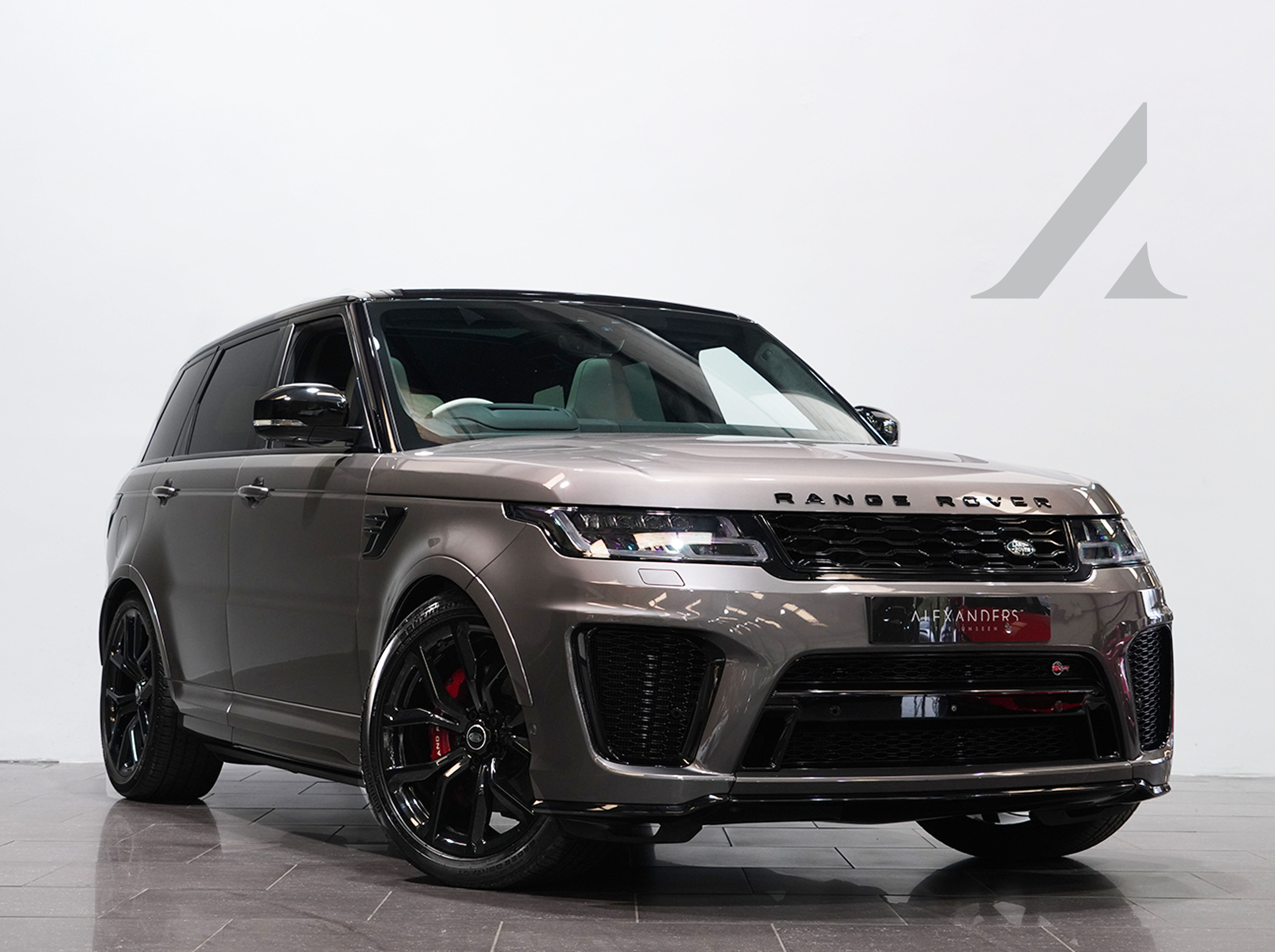 2019 (19) | Range Rover Sport SVR - Alexanders Prestige