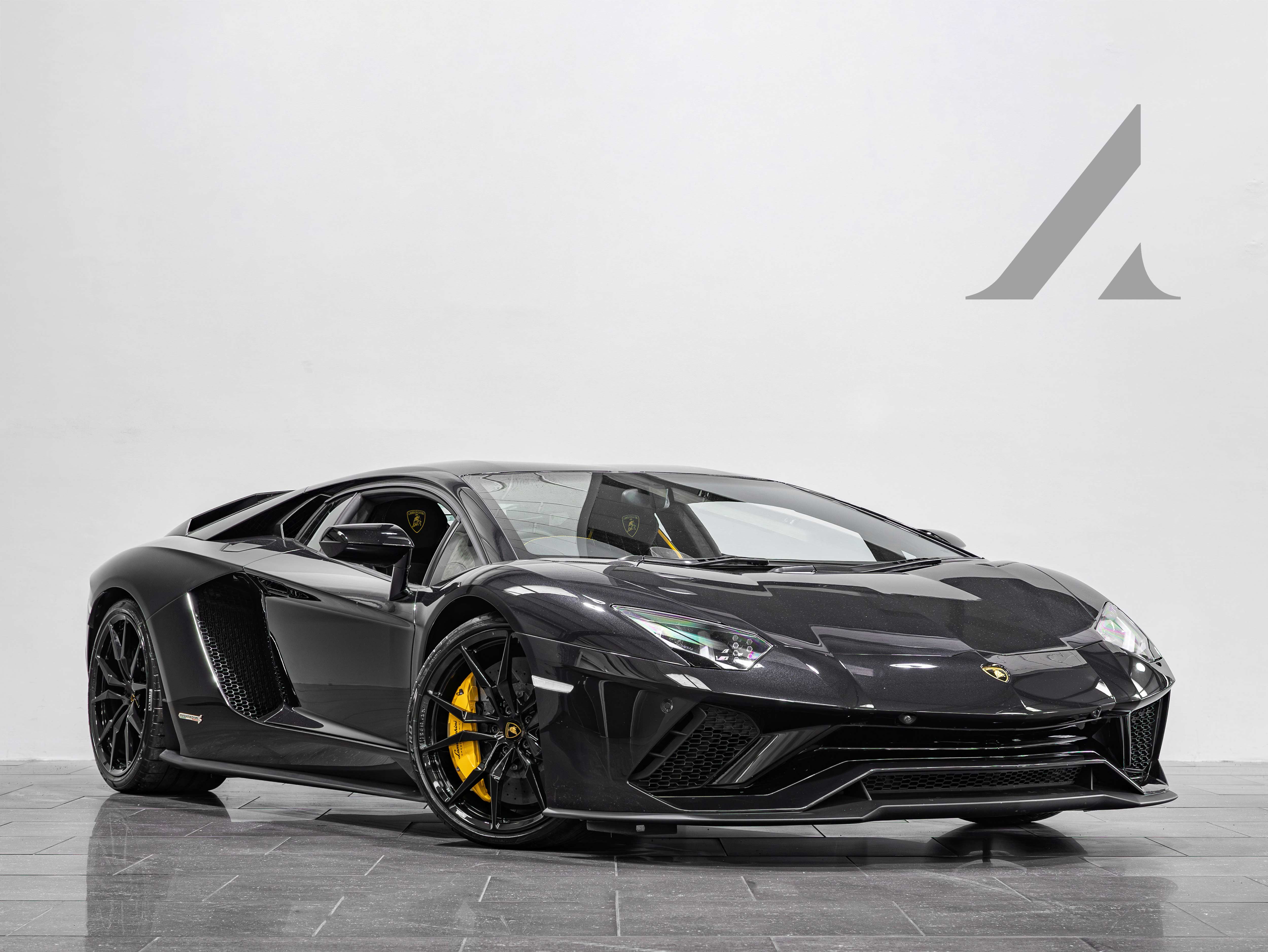 2017 (67) | Lamborghini Aventador S LP740-4 - Alexanders Prestige