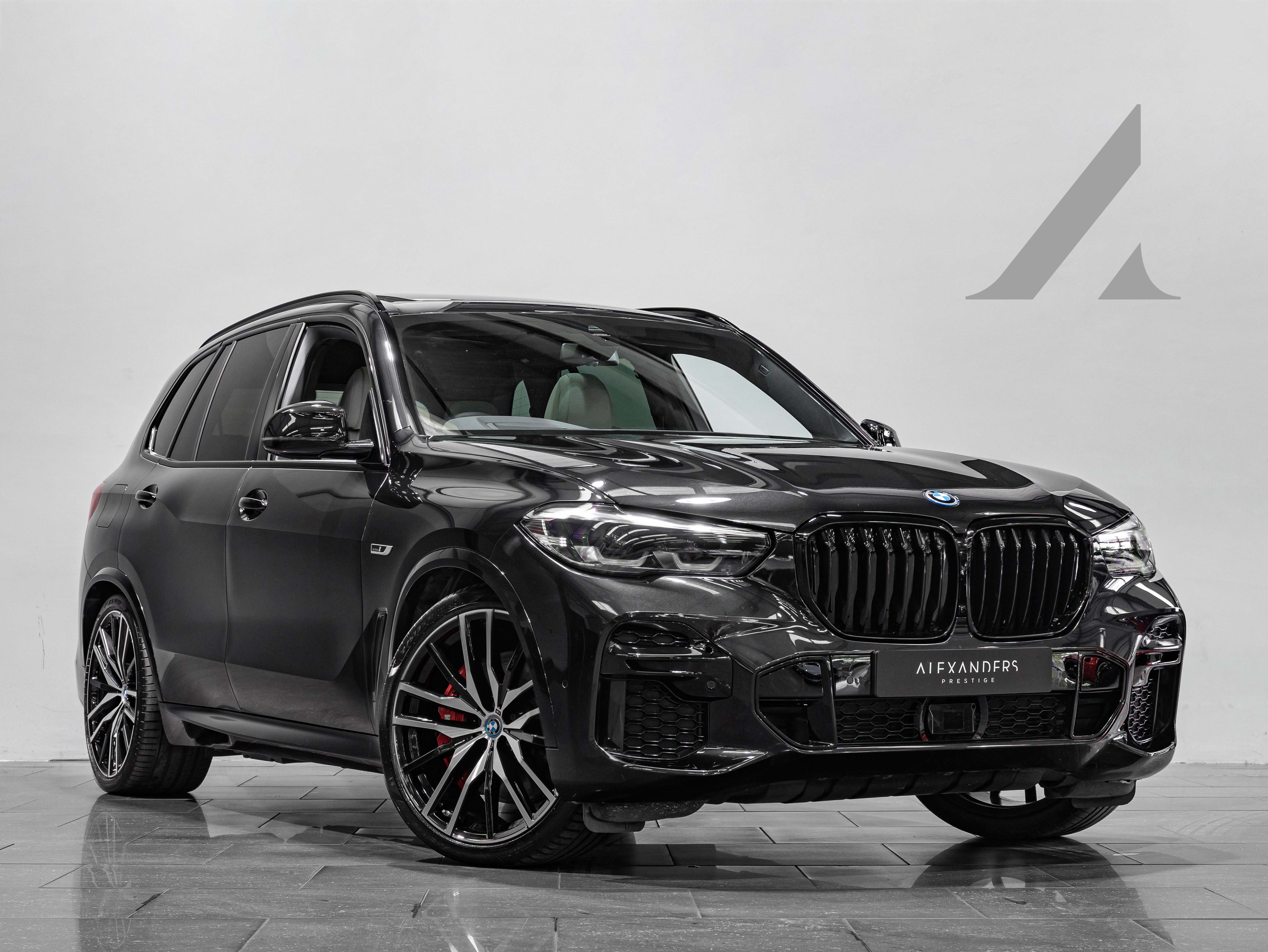 2022 (72) | BMW X5 xDrive45e M Sport - Alexanders Prestige