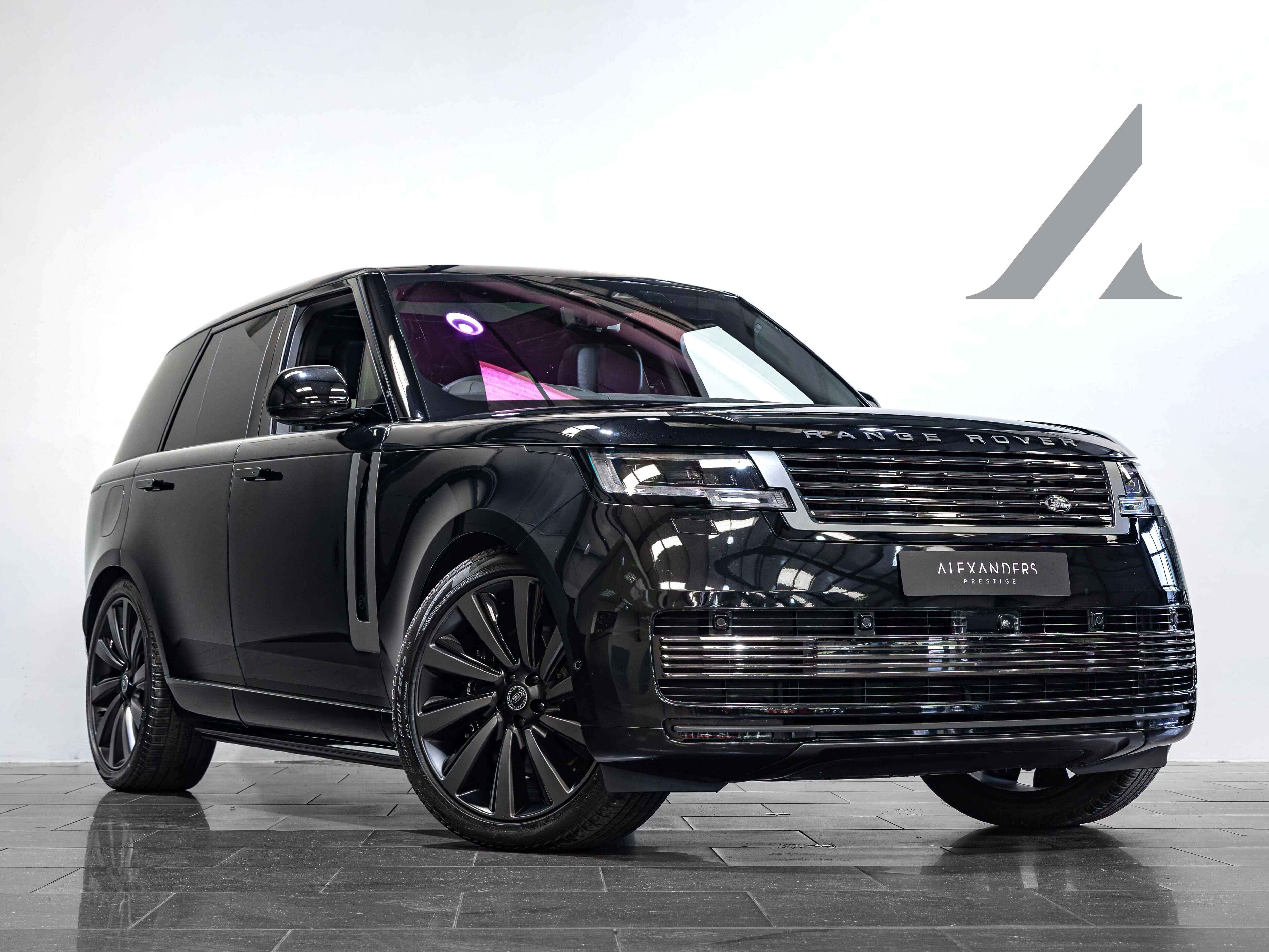 2023 (23) | Range Rover SV P530 - Alexanders Prestige